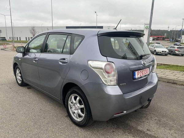 Zils Toyota Verso 2009 Viļņa, ar dzinēja tilpumu 1.80 L un nobraukumu 246 tūkst. km par 5750 €, foto 7 vietnē AUTOMOTO.COM.LV