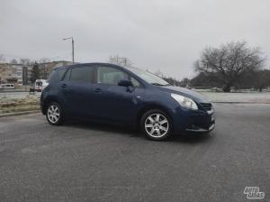 Zils Toyota Verso 2009 Viļņa, ar dzinēja tilpumu 2.00 L un nobraukumu 350 tūkst. km par 2150 €, foto 2 vietnē AUTOMOTO.COM.LV