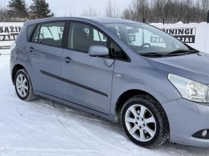 Zils Toyota Verso 2009 Viļņa, ar dzinēja tilpumu 2.00 L un nobraukumu 232 tūkst. km par 3700 €, foto 5 vietnē AUTOMOTO.COM.LV