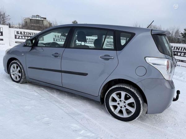 Zils Toyota Verso 2009 Viļņa, ar dzinēja tilpumu 2.00 L un nobraukumu 232 tūkst. km par 3700 €, foto 9 vietnē AUTOMOTO.COM.LV