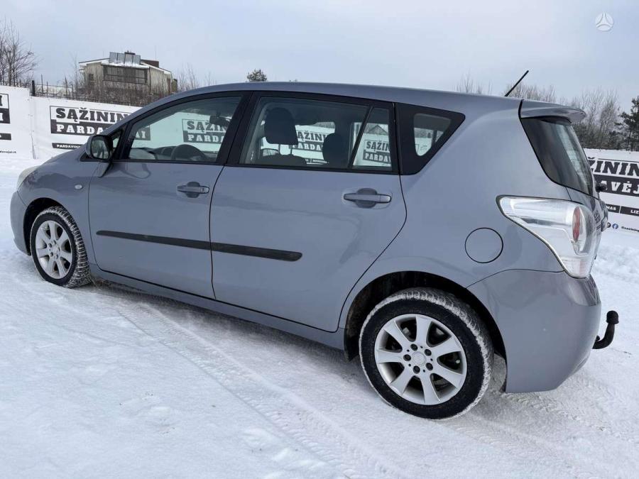 Zils Toyota Verso 2009 Viļņa, ar dzinēja tilpumu 2.00 L un nobraukumu 232 tūkst. km par 3700 €, foto 9 vietnē AUTOMOTO.COM.LV