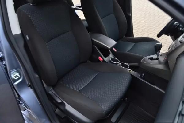Zils Toyota Verso 2009 Jēkabpils, ar dzinēja tilpumu 2.20 L un nobraukumu 227 tūkst. km par 6600 €, foto 9 vietnē AUTOMOTO.COM.LV