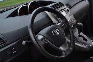 Zils Toyota Verso 2009 Jēkabpils, ar dzinēja tilpumu 2.20 L un nobraukumu 227 tūkst. km par 6600 €, foto 13 vietnē AUTOMOTO.COM.LV