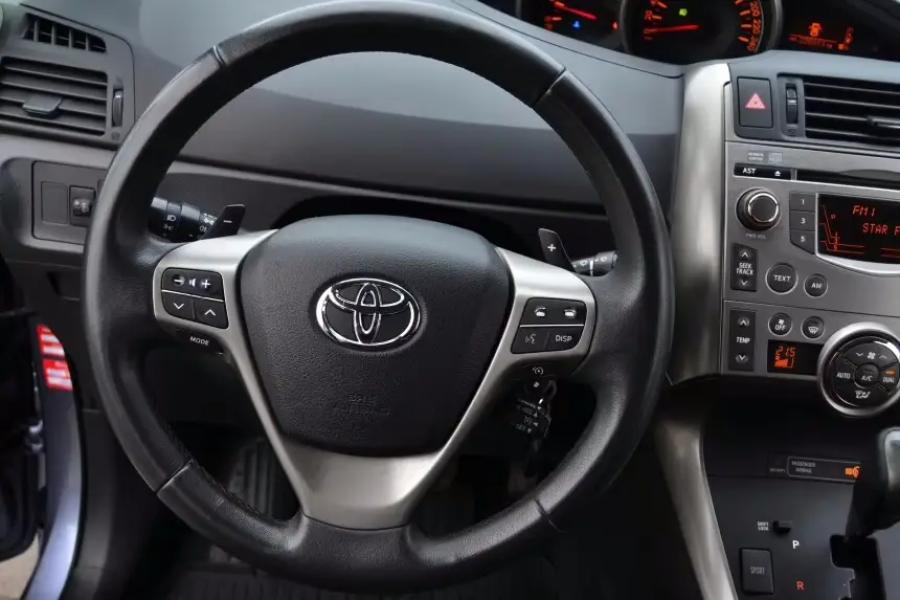 Zils Toyota Verso 2009 Jēkabpils, ar dzinēja tilpumu 2.20 L un nobraukumu 227 tūkst. km par 6600 €, foto 16 vietnē AUTOMOTO.COM.LV
