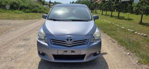 Zils Toyota Verso 2009 Viļņa, ar dzinēja tilpumu 2.00 L un nobraukumu 281 tūkst. km par 1800 €, foto 8 vietnē AUTOMOTO.COM.LV