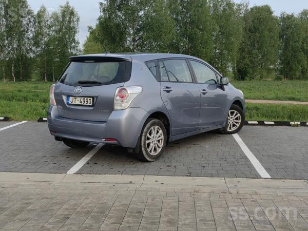 Синий Тойота Версо 2010 в Рига, объемом двигателя 1.80 л и пробегом 181 тыс. км за 4900 €, фото 4 на AUTOMOTO.COM.LV