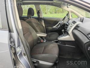 Zils Toyota Verso 2010 Rīga, ar dzinēja tilpumu 1.80 L un nobraukumu 181 tūkst. km par 4900 €, foto 6 vietnē AUTOMOTO.COM.LV