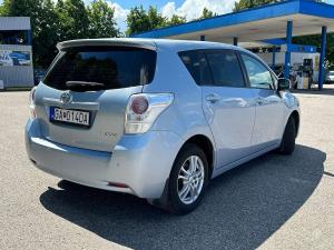Blue Toyota Verso 2010 in Marijampole, with an engine capacity of 1.60 L and mileage of 161 thousand km for 4000 €, photo 7 on AUTOMOTO.COM.LV