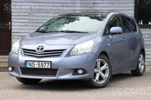 Zils Toyota Verso 2010 Valmiera, ar dzinēja tilpumu 2.00 L un nobraukumu 315 tūkst. km par 4400 €, foto  vietnē AUTOMOTO.COM.LV