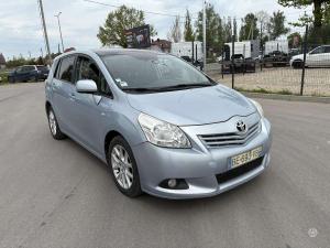 Zils Toyota Verso 2010 Tauragė, ar dzinēja tilpumu 2.23 L un nobraukumu 175 tūkst. km par 2900 €, foto 8 vietnē AUTOMOTO.COM.LV