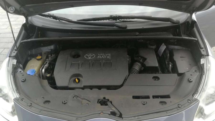Zils Toyota Verso 2010 Kauņa, ar dzinēja tilpumu 1.80 L un nobraukumu 232 tūkst. km par 6400 €, foto 6 vietnē AUTOMOTO.COM.LV