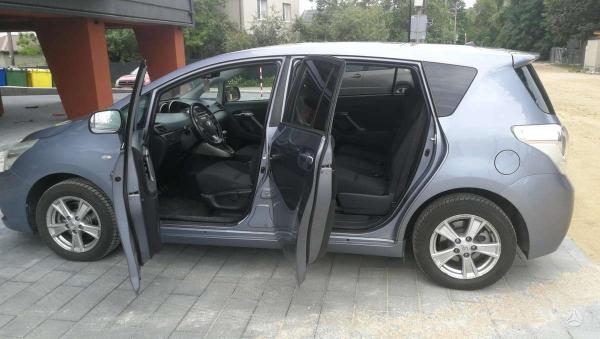 Zils Toyota Verso 2010 Kauņa, ar dzinēja tilpumu 1.80 L un nobraukumu 232 tūkst. km par 6400 €, foto 7 vietnē AUTOMOTO.COM.LV