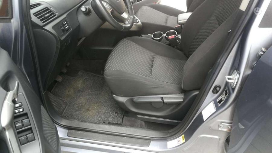 Zils Toyota Verso 2010 Kauņa, ar dzinēja tilpumu 1.80 L un nobraukumu 232 tūkst. km par 6400 €, foto 16 vietnē AUTOMOTO.COM.LV