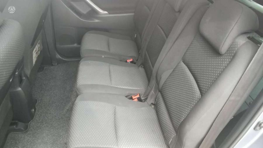 Zils Toyota Verso 2010 Kauņa, ar dzinēja tilpumu 1.80 L un nobraukumu 232 tūkst. km par 6400 €, foto 19 vietnē AUTOMOTO.COM.LV
