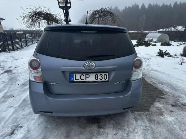 Blue Toyota Verso 2011 in Plunge, with an engine capacity of 2.00 L and mileage of 176 thousand km for 4200 €, photo 6 on AUTOMOTO.COM.LV