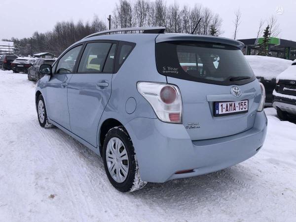 Zils Toyota Verso 2011 Utena, ar dzinēja tilpumu 2.00 L un nobraukumu 208 tūkst. km par 4350 €, foto 7 vietnē AUTOMOTO.COM.LV
