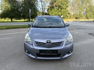 Zils Toyota Verso 2011 Ogre, ar dzinēja tilpumu 2.00 L un nobraukumu 233 tūkst. km par 5399 €, foto 3 vietnē AUTOMOTO.COM.LV