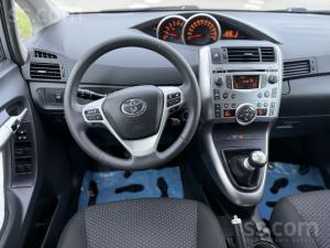 Zils Toyota Verso 2011 Ogre, ar dzinēja tilpumu 2.00 L un nobraukumu 233 tūkst. km par 5399 €, foto 11 vietnē AUTOMOTO.COM.LV