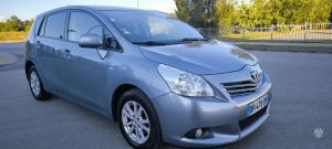 Zils Toyota Verso 2011 Kauņa, ar dzinēja tilpumu 2.00 L un nobraukumu 263 tūkst. km par 4250 €, foto  vietnē AUTOMOTO.COM.LV