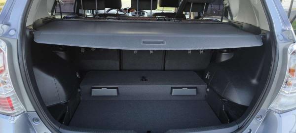 Zils Toyota Verso 2011 Kauņa, ar dzinēja tilpumu 2.00 L un nobraukumu 263 tūkst. km par 4250 €, foto 11 vietnē AUTOMOTO.COM.LV