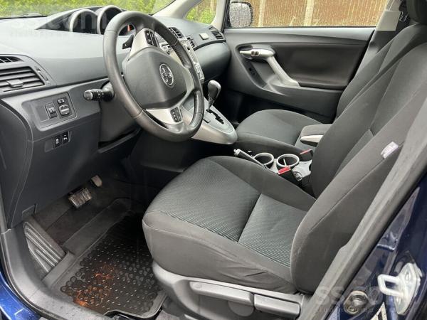 Blue Toyota Verso 2012 in Riga, with an engine capacity of 2.20 L and mileage of 203 thousand km for 5900 €, photo 7 on AUTOMOTO.COM.LV