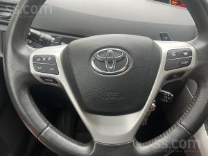 Blue Toyota Verso 2012 in Riga, with an engine capacity of 2.20 L and mileage of 203 thousand km for 5900 €, photo 16 on AUTOMOTO.COM.LV
