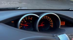Blue Toyota Verso 2012 in Daugavpils, with an engine capacity of 2.00 L and mileage of 276 thousand km for 3650 €, photo 9 on AUTOMOTO.COM.LV