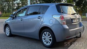 Blue Toyota Verso 2012 in Daugavpils, with an engine capacity of 2.00 L and mileage of 276 thousand km for 3650 €, photo 16 on AUTOMOTO.COM.LV