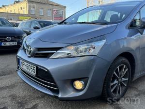 Blue Toyota Verso 2013 in Daugavpils, with an engine capacity of 2.00 L and mileage of 0 thousand km for 5890 €, photo 9 on AUTOMOTO.COM.LV