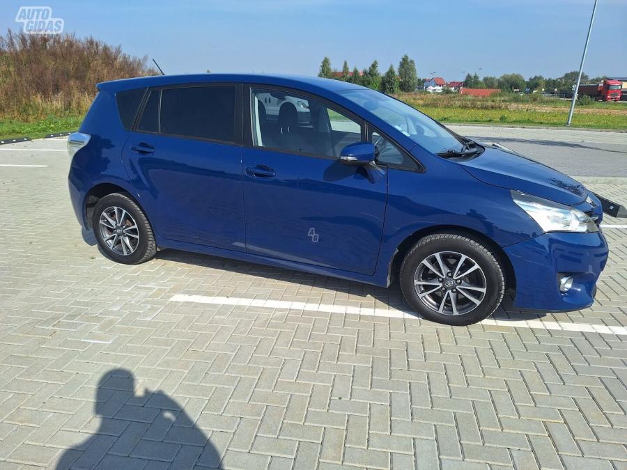 Zils Toyota Verso 2013 Klaipėda, ar dzinēja tilpumu 2.00 L un nobraukumu 261 tūkst. km par 4999 €, foto 11 vietnē AUTOMOTO.COM.LV
