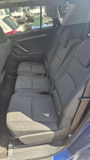 Blue Toyota Verso 2013 in Kaunas, with an engine capacity of 1.80 L and mileage of 209 thousand km for 7400 €, photo 8 on AUTOMOTO.COM.LV