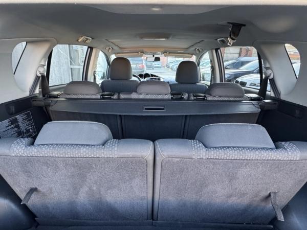 Blue Toyota Verso 2013 in Riga, with an engine capacity of 2.00 L and mileage of 242 thousand km for 6750 €, photo 3 on AUTOMOTO.COM.LV