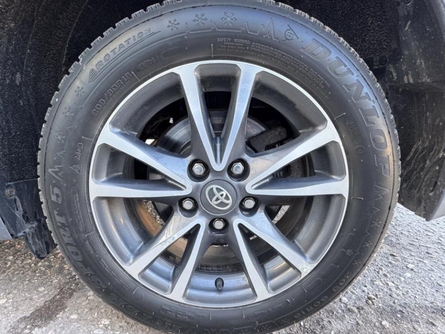 Zils Toyota Verso 2013 Rīga, ar dzinēja tilpumu 2.00 L un nobraukumu 242 tūkst. km par 6750 €, foto 7 vietnē AUTOMOTO.COM.LV