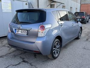 Zils Toyota Verso 2013 Rīga, ar dzinēja tilpumu 2.00 L un nobraukumu 242 tūkst. km par 6750 €, foto 13 vietnē AUTOMOTO.COM.LV