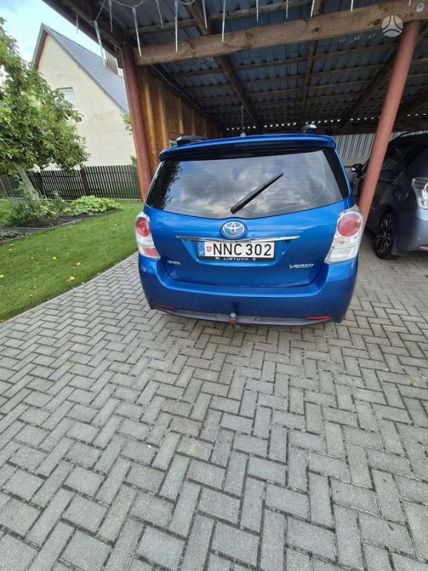 Zils Toyota Verso 2013 Birštonas, ar dzinēja tilpumu 2.00 L un nobraukumu 286 tūkst. km par 5650 €, foto 2 vietnē AUTOMOTO.COM.LV