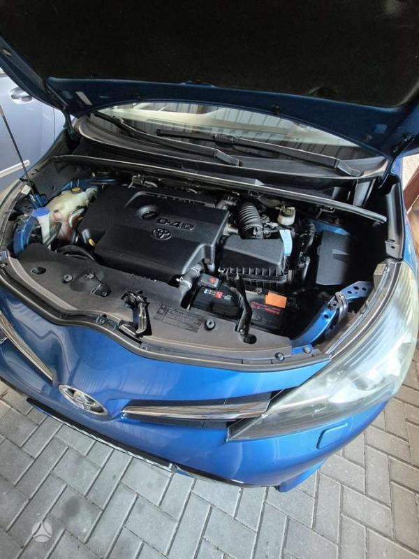 Zils Toyota Verso 2013 Birštonas, ar dzinēja tilpumu 2.00 L un nobraukumu 286 tūkst. km par 5650 €, foto 6 vietnē AUTOMOTO.COM.LV