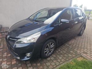 Zils Toyota Verso 2013 Širvintos, ar dzinēja tilpumu 2.00 L un nobraukumu 375 tūkst. km par 4300 €, foto  vietnē AUTOMOTO.COM.LV