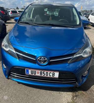 Blue Toyota Verso 2013 in Kaunas, with an engine capacity of 2.00 L and mileage of 247 thousand km for 6150 €, photo  on AUTOMOTO.COM.LV