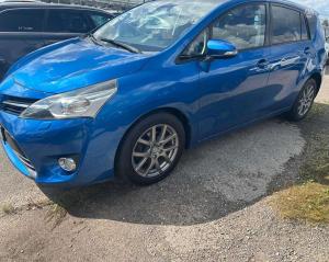 Blue Toyota Verso 2013 in Kaunas, with an engine capacity of 2.00 L and mileage of 247 thousand km for 6150 €, photo 3 on AUTOMOTO.COM.LV