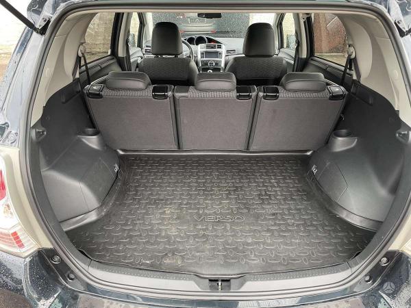 Zils Toyota Verso 2013 Jurbarkas, ar dzinēja tilpumu 2.00 L un nobraukumu 238 tūkst. km par 6450 €, foto 9 vietnē AUTOMOTO.COM.LV