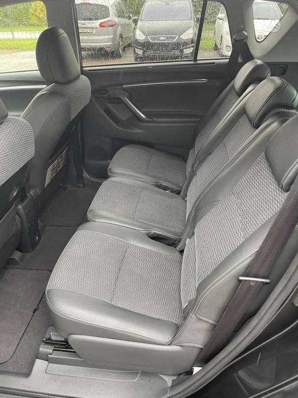 Zils Toyota Verso 2013 Jurbarkas, ar dzinēja tilpumu 2.00 L un nobraukumu 238 tūkst. km par 6450 €, foto 11 vietnē AUTOMOTO.COM.LV