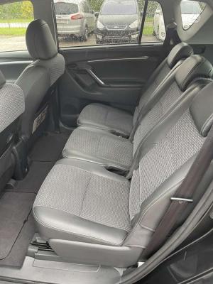 Blue Toyota Verso 2013 in Jurbarkas, with an engine capacity of 2.00 L and mileage of 238 thousand km for 6450 €, photo 11 on AUTOMOTO.COM.LV