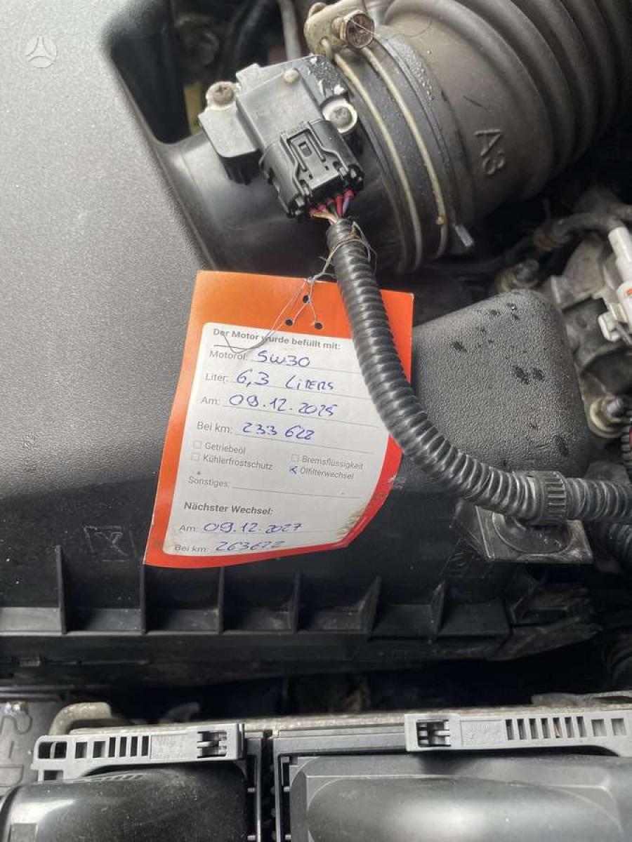 Blue Toyota Verso 2013 in Jurbarkas, with an engine capacity of 2.00 L and mileage of 238 thousand km for 6450 €, photo 29 on AUTOMOTO.COM.LV