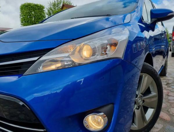 Zils Toyota Verso 2014 Jelgava, ar dzinēja tilpumu 1.60 L un nobraukumu 150 tūkst. km par 10 €, foto 1 vietnē AUTOMOTO.COM.LV