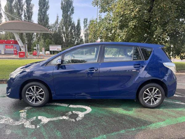 Zils Toyota Verso 2014 Tauragė, ar dzinēja tilpumu 1.60 L un nobraukumu 214 tūkst. km par 4800 €, foto 8 vietnē AUTOMOTO.COM.LV