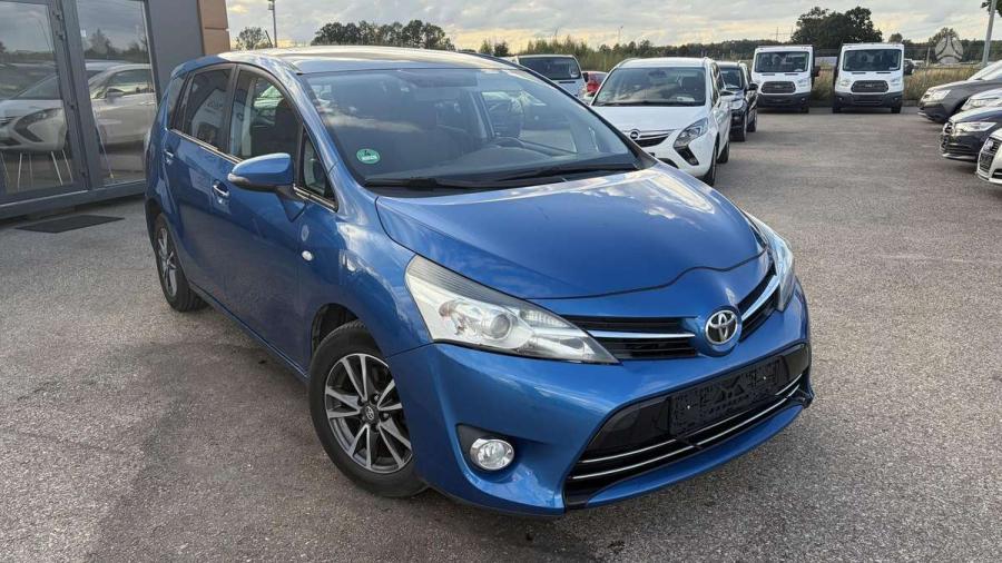 Zils Toyota Verso 2014 Marijampole, ar dzinēja tilpumu 1.60 L un nobraukumu 301 tūkst. km par 5999 €, foto 1 vietnē AUTOMOTO.COM.LV