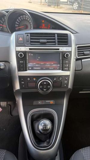 Zils Toyota Verso 2014 Marijampole, ar dzinēja tilpumu 1.60 L un nobraukumu 301 tūkst. km par 5999 €, foto 30 vietnē AUTOMOTO.COM.LV