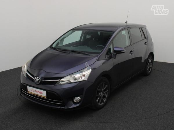 Zils Toyota Verso 2016 Viļņa, ar dzinēja tilpumu 1.80 L un nobraukumu 202 tūkst. km par 11399 €, foto 1 vietnē AUTOMOTO.COM.LV