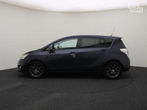 Blue Toyota Verso 2016 in Vilnius, with an engine capacity of 1.80 L and mileage of 202 thousand km for 11399 €, photo 6 on AUTOMOTO.COM.LV
