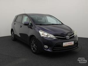 Blue Toyota Verso 2016 in Vilnius, with an engine capacity of 1.80 L and mileage of 202 thousand km for 11399 €, photo 10 on AUTOMOTO.COM.LV